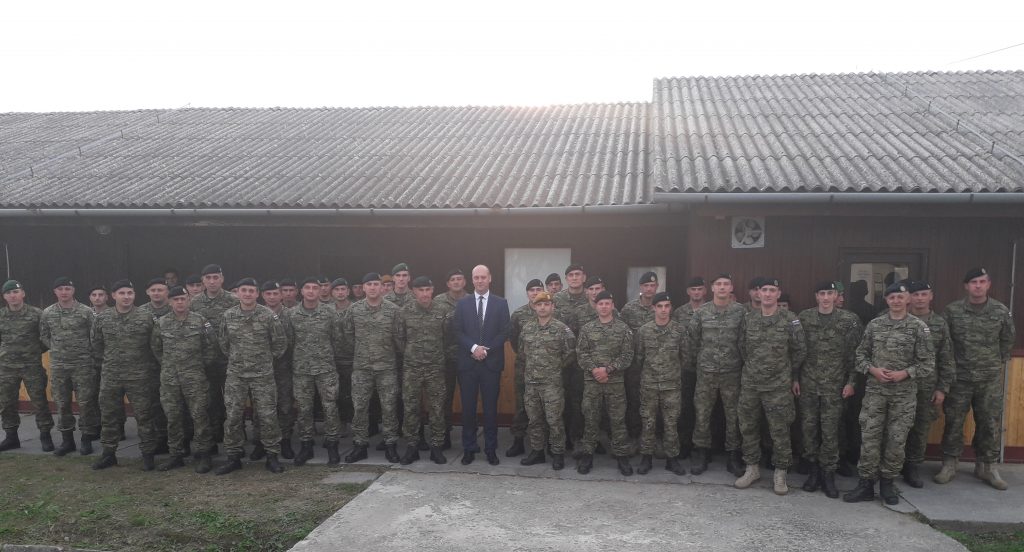 Predavanje o islamu za pripadnike 12. HRVCON-a u misiji Odlučna potpora ...