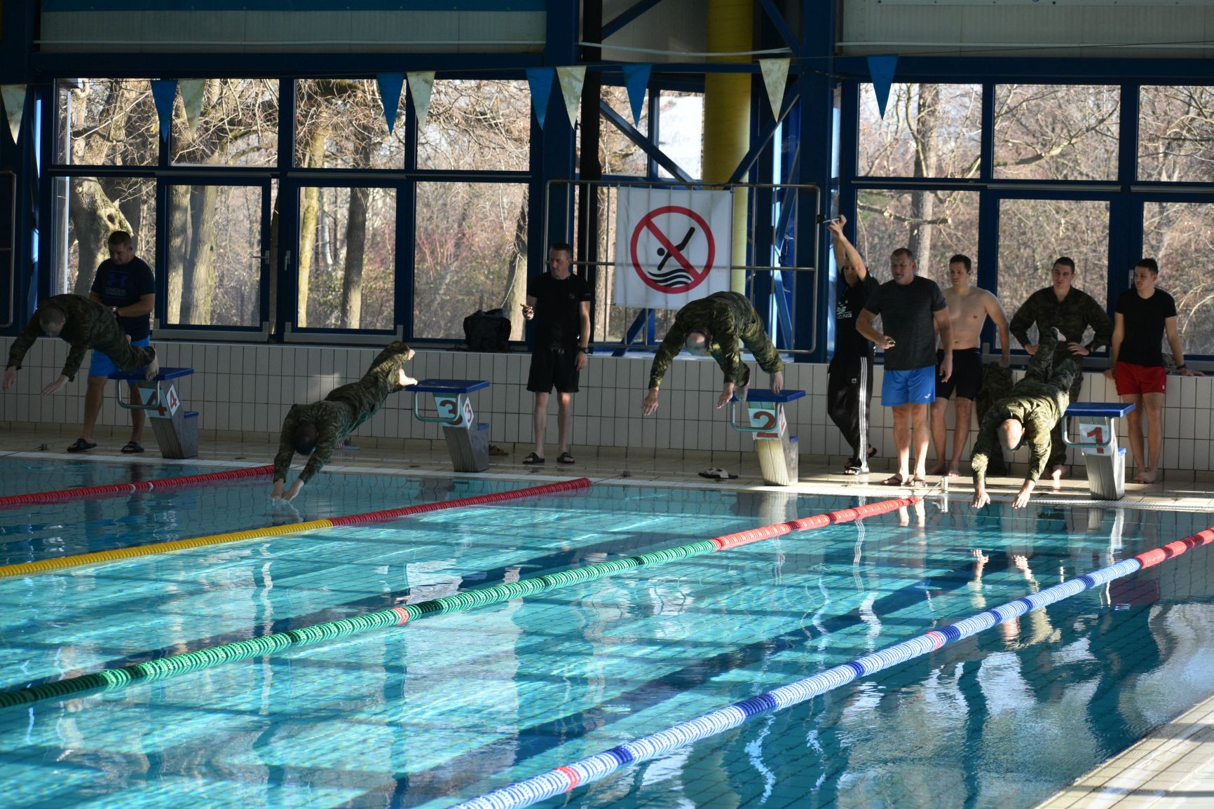 Plivačko natjecanje - Hrvatski vojnik